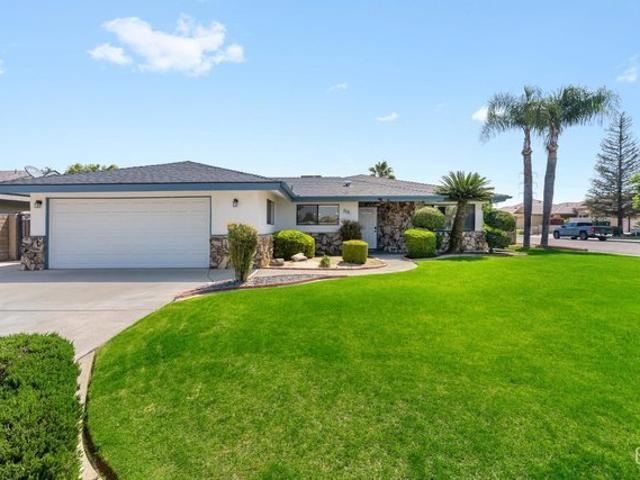 3100 Woodstown St, Bakersfield, CA 93312