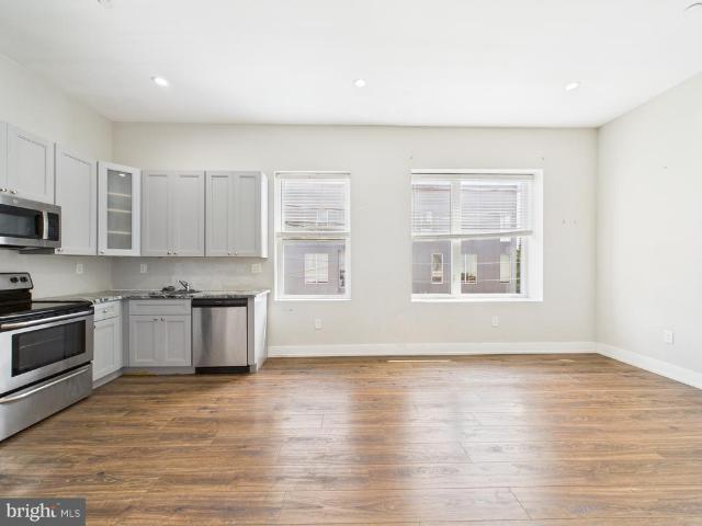 3100 02 Spring Garden Street # 3E