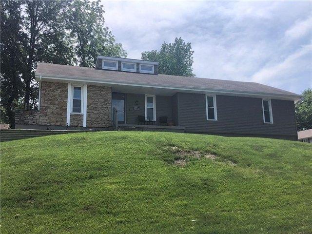 3101 NE 71st Ter, Gladstone, MO 64119