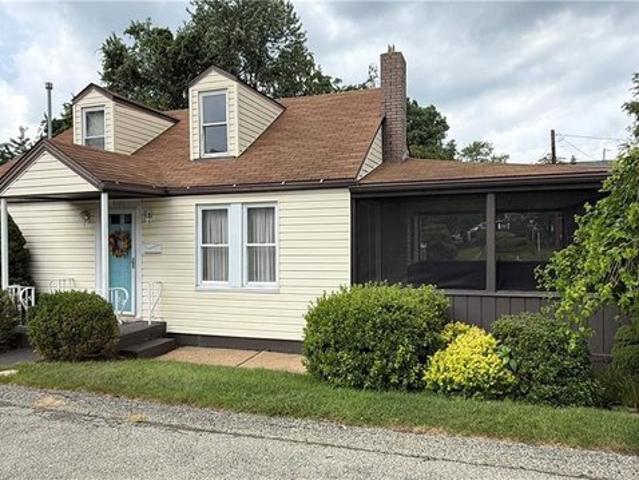 3101 Ohio Dr, New Kensington, PA 15068
