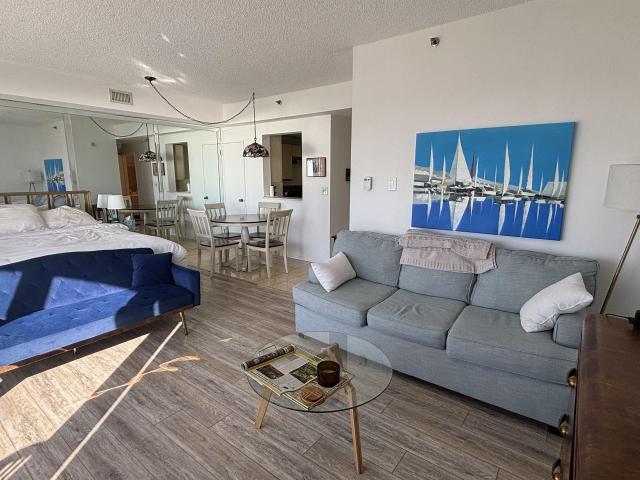 3101 Boardwalk