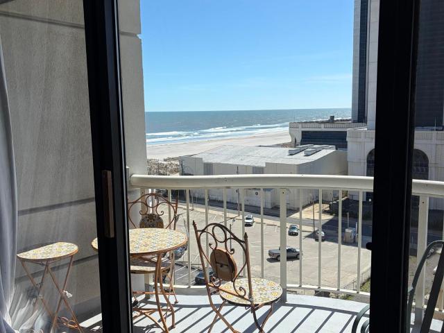 3101 Boardwalk
