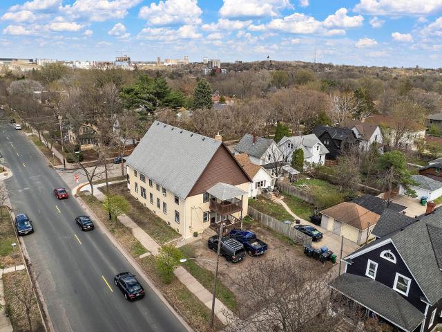 3101 E 24th Street