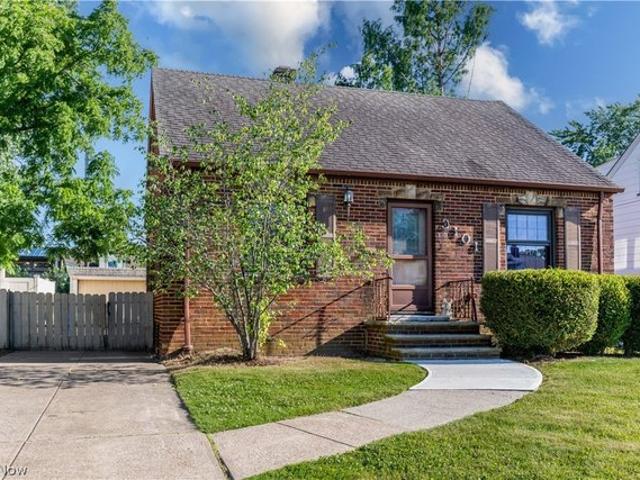 3101 Ralph Ave, Brooklyn, OH 44109