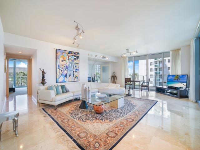 3101 S Ocean Drive #401, Hollywood, US, FL