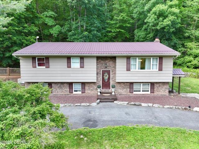 3101 Upper Rd, Shamokin, PA 17872