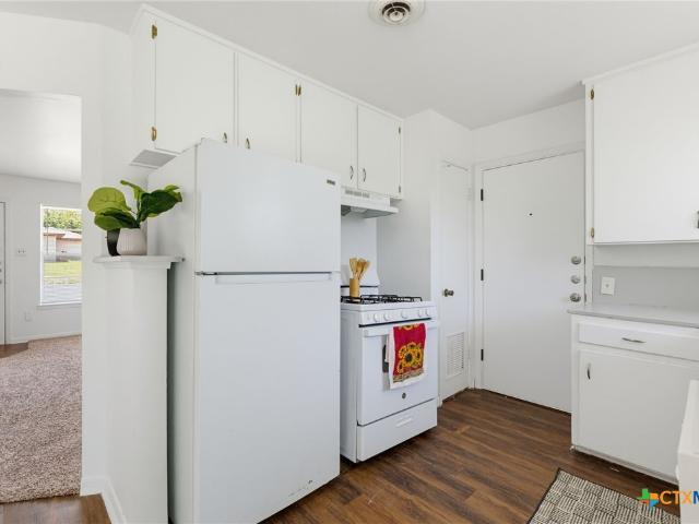 3101 Zephyr Road
