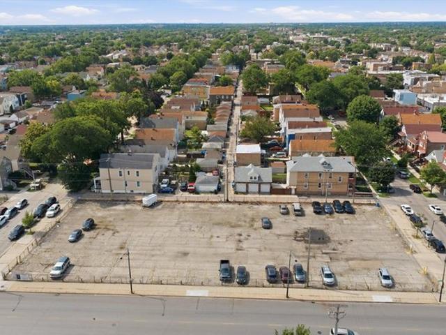 3101 3 W 51st St, Chicago, IL 60632