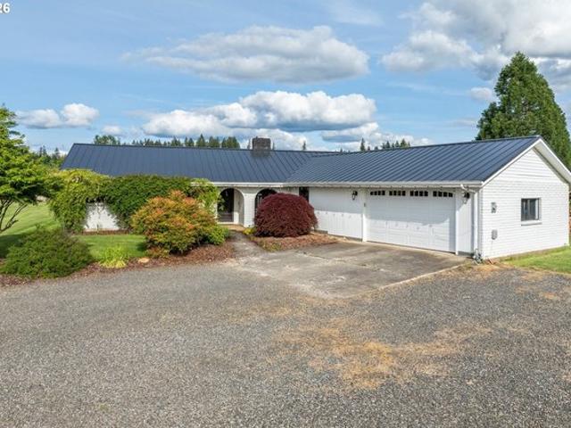 31020 SE Currin Rd, Estacada, OR 97023