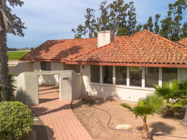31021 Camphora Rd, Soledad, CA 93960 | MLS #ML82040