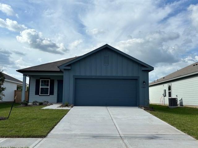 31022 Gayle Prairie Oaks St, Waller, TX 77484