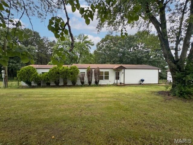 3102 Meyer Rd, Festus, MO 63028