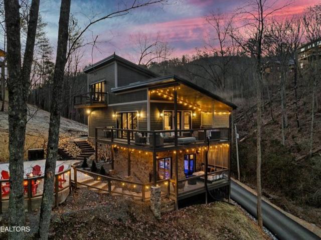 3102 Mitzi Way, Sevierville, TN 37862