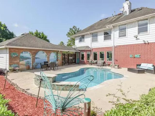 3102 MOSSY ELM CT, HOUSTON, TX 77059 Single Family Residence F.