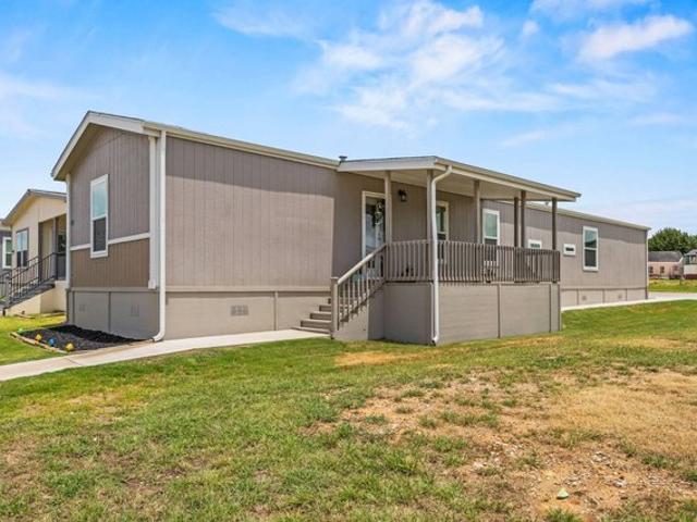 3102 Mossy Grove Ln, Euless, TX 76040