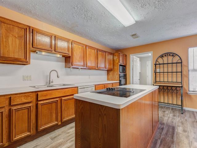3102 Ashford Bend Drive