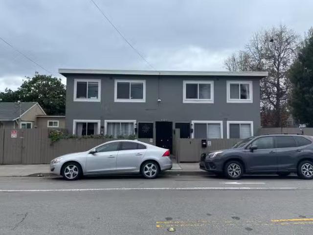 3102 California St #1, Berkeley, CA 94703