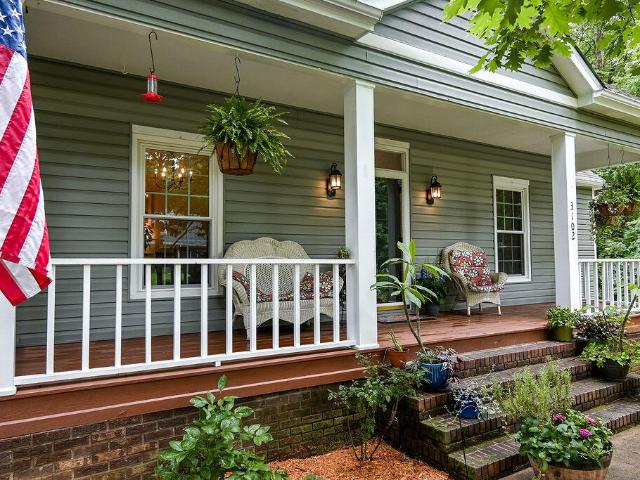 3102 Parkwood Trail NW