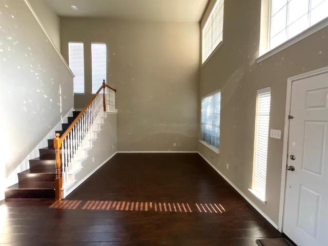 3102 Red Oak Drive