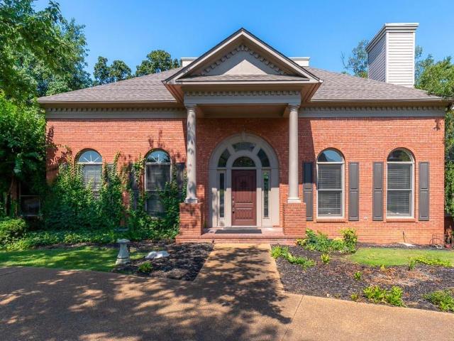 3102 Sara Creek Drive