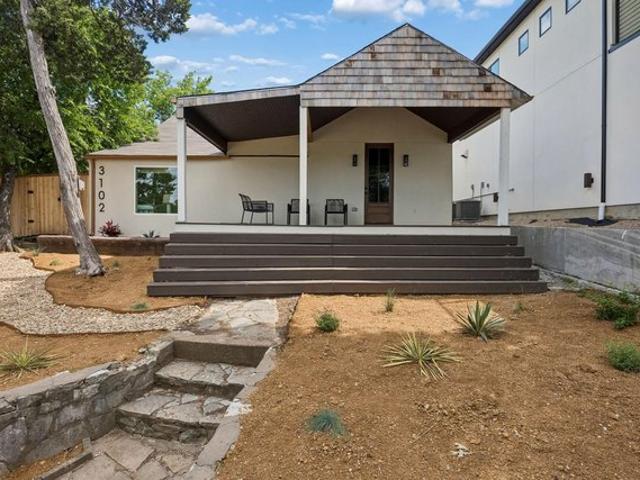 3102 W Jefferson Blvd, Dallas, TX 75211