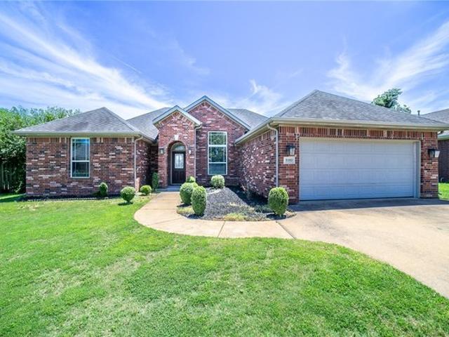 3103 SW Camden Dr, Bentonville, AR 72712
