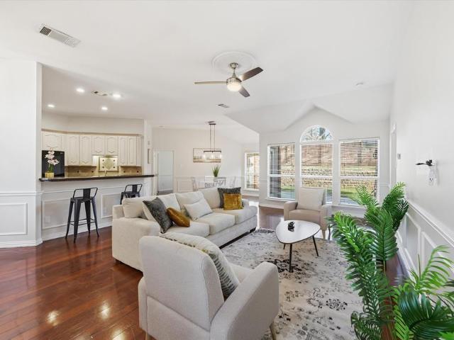 3103 Sandcastle Trail