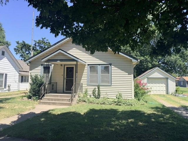 310 3rd, Claflin, KS 67525