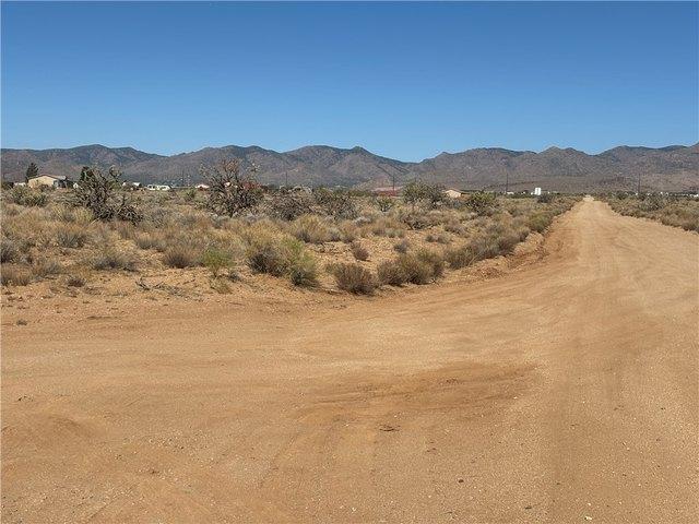 310 02 C Calle Dimas, Kingman, AZ 86401