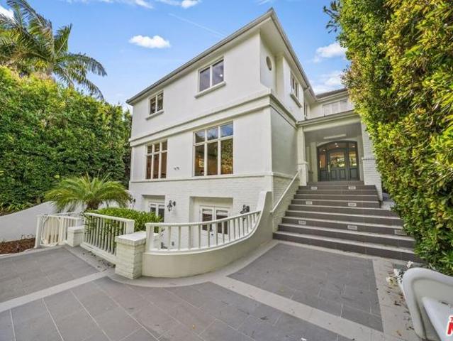 310 22nd St, Santa Monica, CA 90402