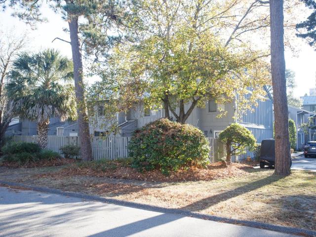 310 75th Ave N 10