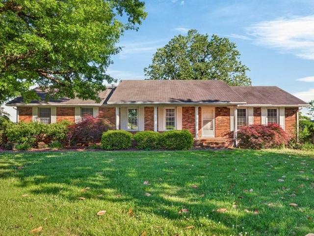 310 Country Meadows Dr, Providence, KY 42450
