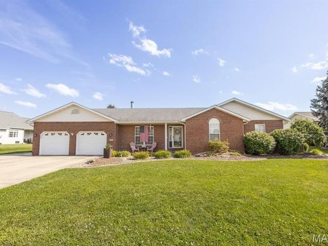 310 Coventry Way, Highland, IL 62249