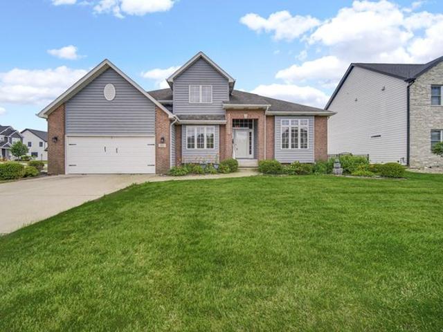 310 Cornwall Cir, Munster, IN 46321