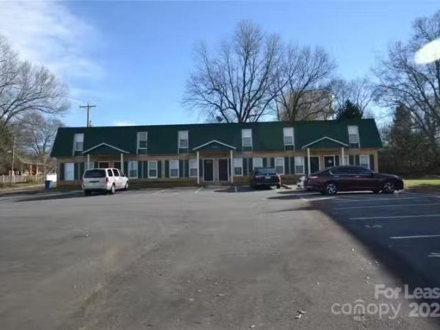 310 Catawba Avenue W, 6, Mount Holly, NC 28120