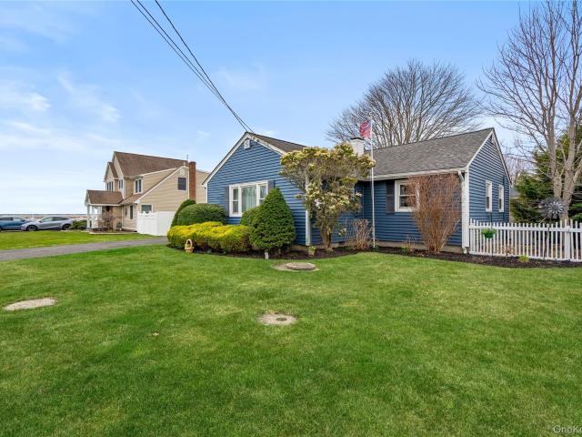 310 Candee Ave, Sayville, NY 11782 | MLS #978036 | Compass
