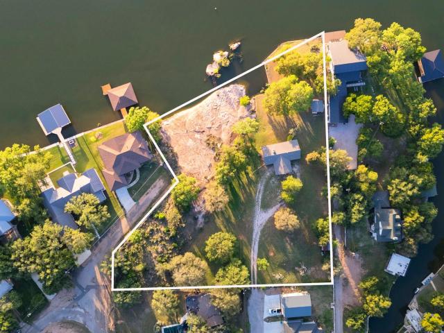 310 Castlehigh Dr