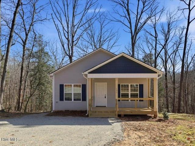 310 Chartres St, Fuquay Varina, NC 27526