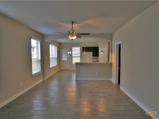 310 Creekside Curve