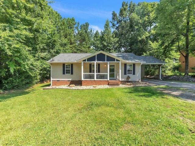 310 Crescent Dr, Laurens, SC 29360
