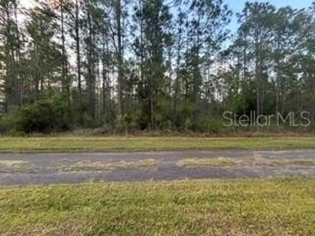 310 and 312 Alba Dr, Indian Lake Estates, FL 33855