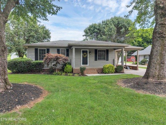 310 Barbara Ln, Maryville, TN 37803