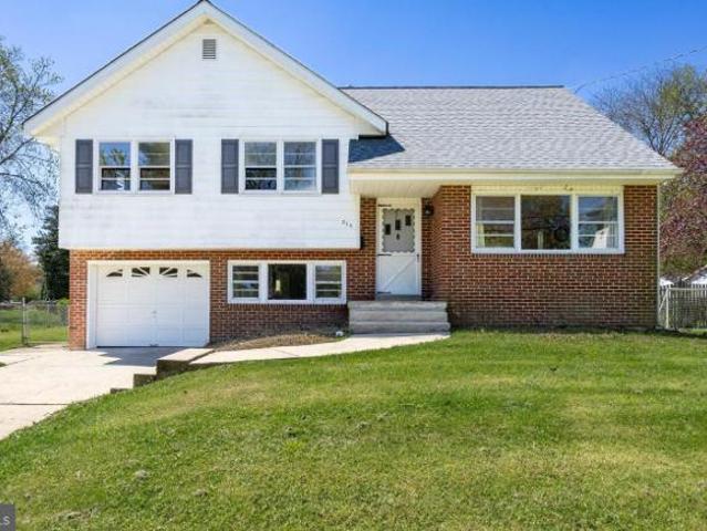 310 Belle Arbor Dr, Cherry Hill, NJ 08034