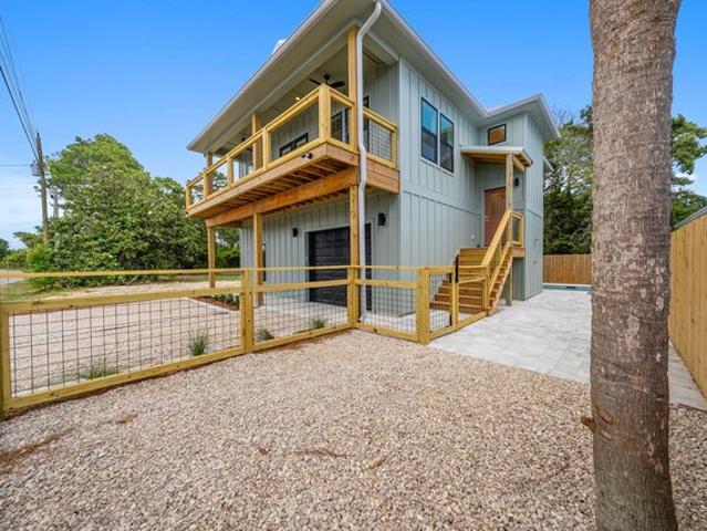 310 Benicia Pl, Panama City Beach, FL 32413