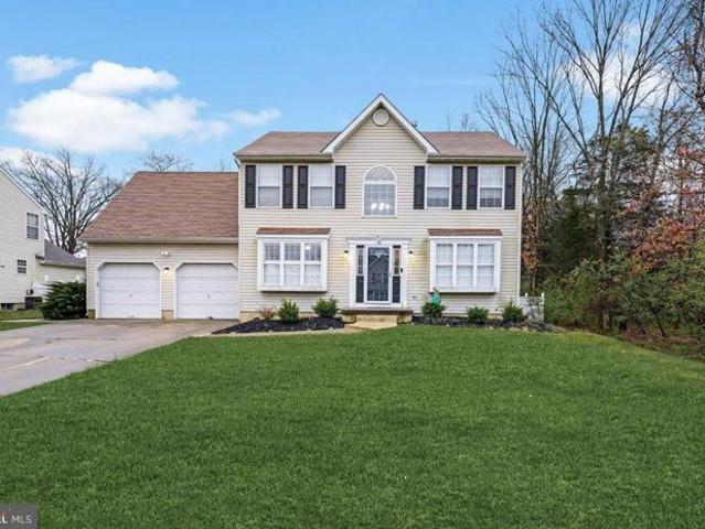 310 Bryn Mawr Dr, Monroe Township, NJ 08094
