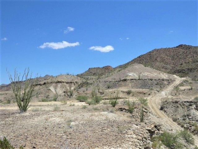 310 Gate 1 /2 Rd, Terlingua, TX 79852