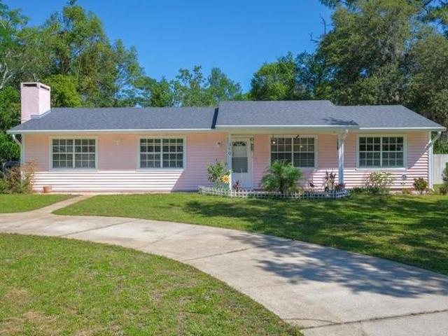 310 Gardenia Ave, Debary, FL 32713