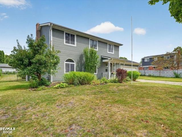 310 Delzingro Dr, Davison, MI 48423