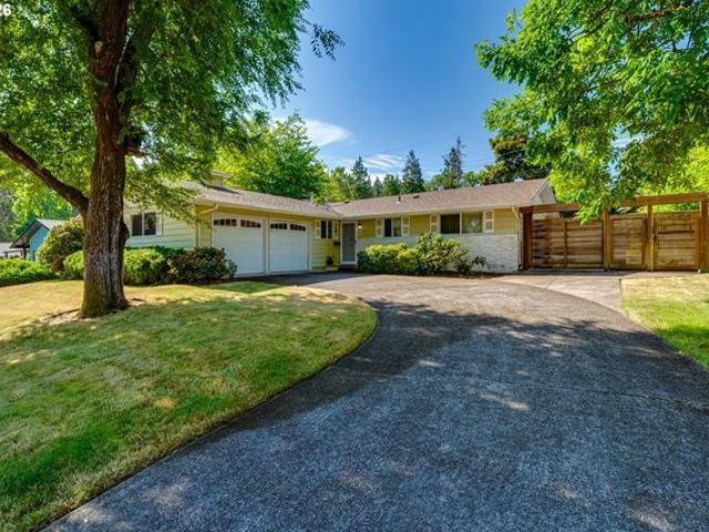 310 E 48th Ave, Eugene, OR 97405