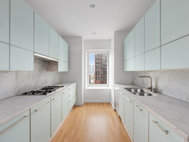 310 E 53RD Street 19A